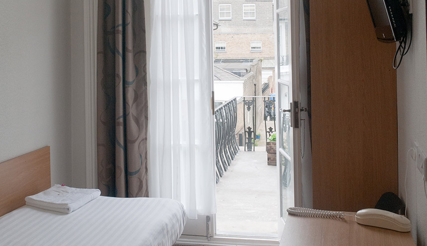 Standard Single Room Room - Lords Hotel London